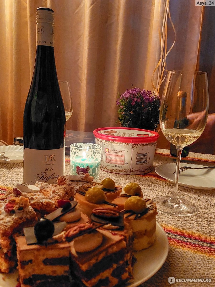 Вино белое полусухое Dr. LOOSEN Riesling - «Вкусное немецкое вино» | отзывы