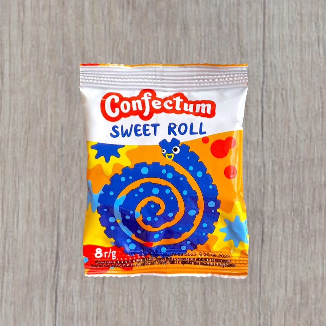 Жевательный мармелад Confectum Sweet Roll с ароматом ананаса и клубники ...